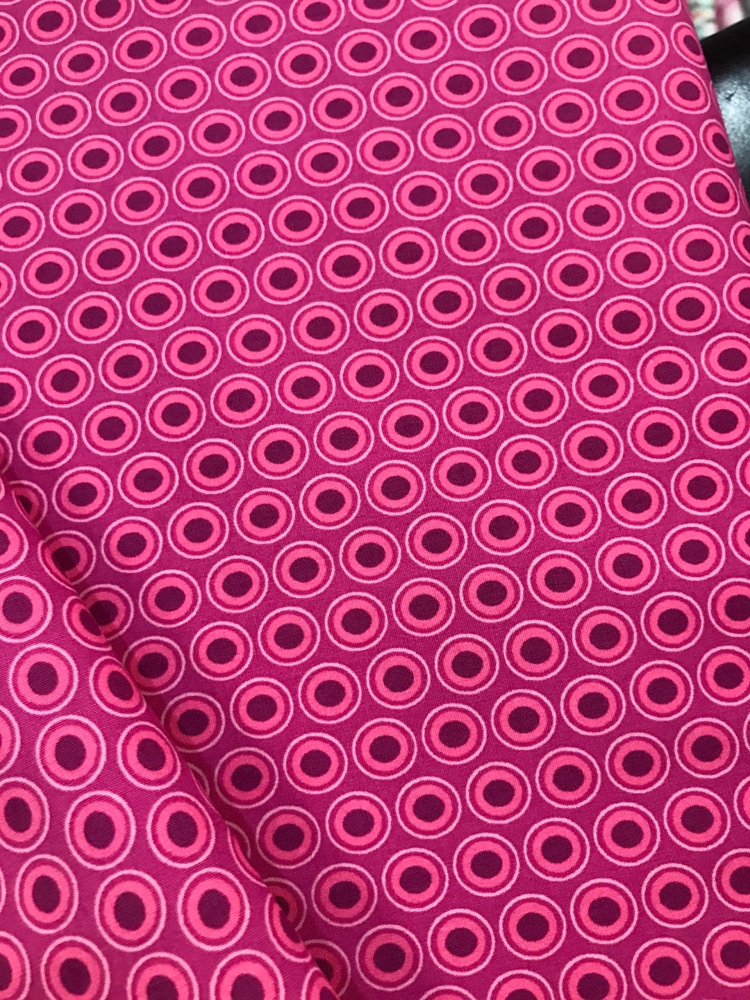 CLEARANCE: Shades of Magenta Retro Print Cotton Fabric crocus - Etsy