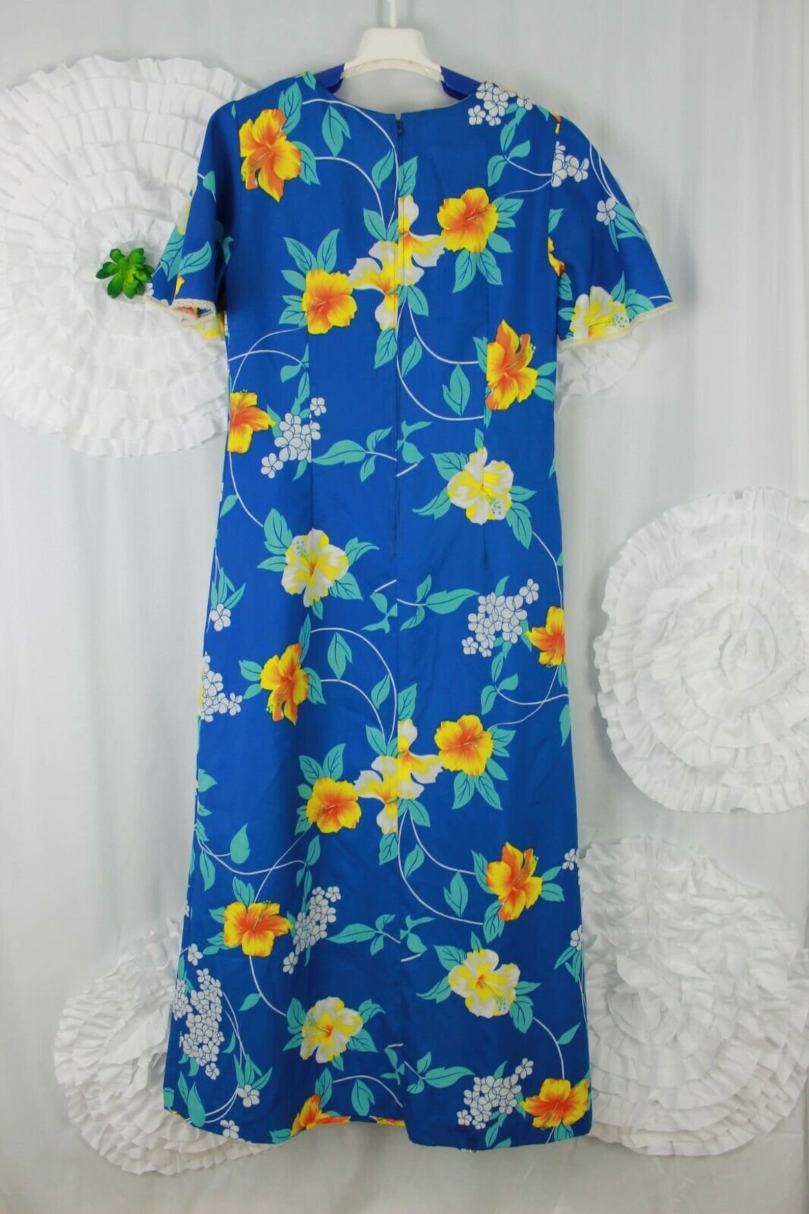 Vintage Made in Hawaii Blue Floral Hibiscus Mumu Dress Flutter Sleeve ...