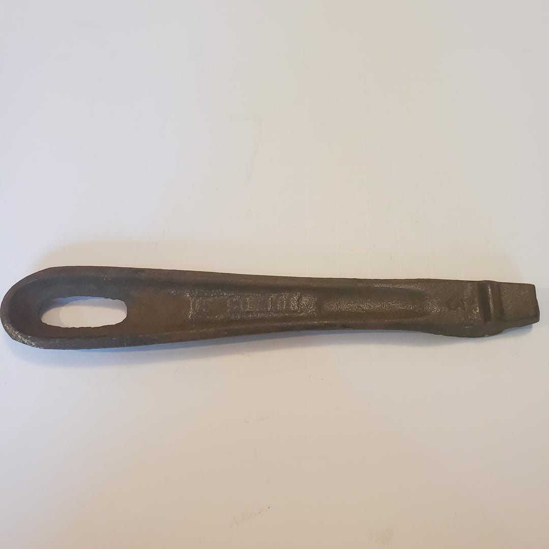 Vintage Cast Iron Wood Stove Lid Lifter - Marked US CO 108 With Size ...