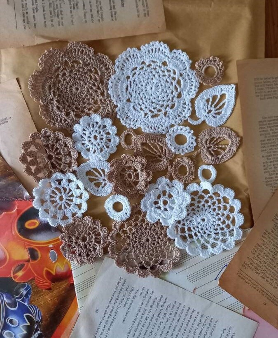 20 Crocheted Motifs .crochet Miniature White,beige Flowers& Leaves ...