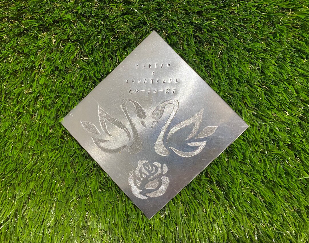 Custom Engraving Art Metal Slice Personalized Names Love Swans Heart ...