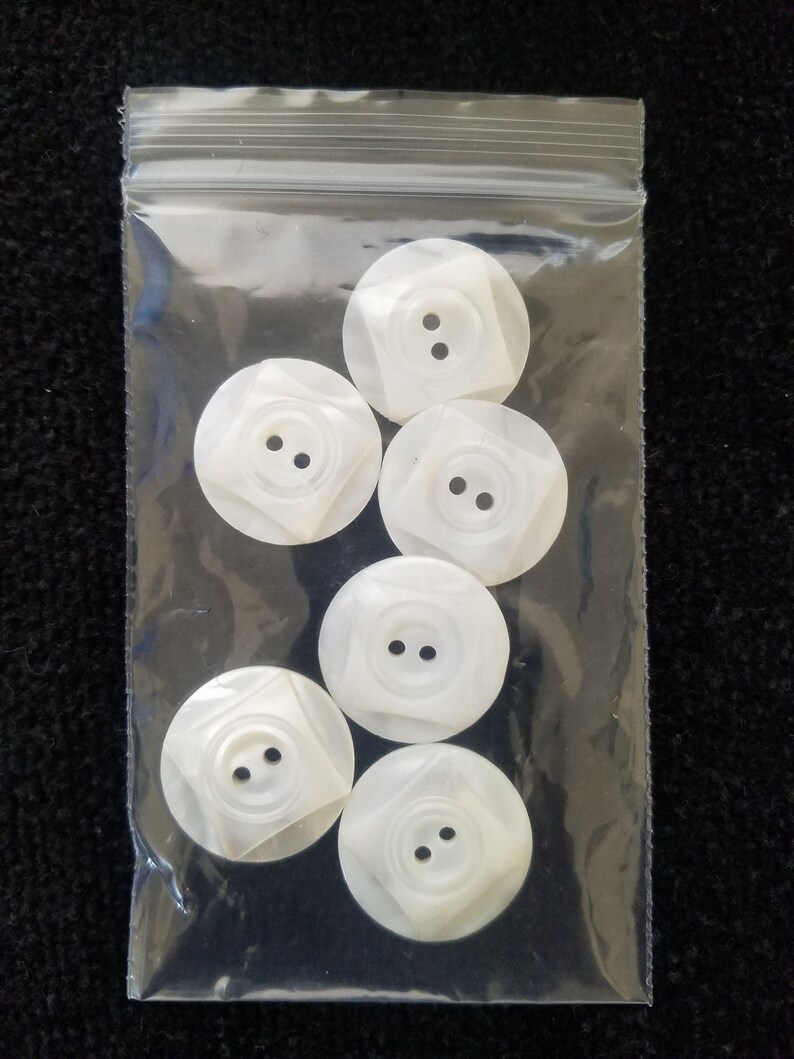 6 - 3/4 Inch Mother-of-pearl Carved Buttons, Mother of Pearl Buttons ...