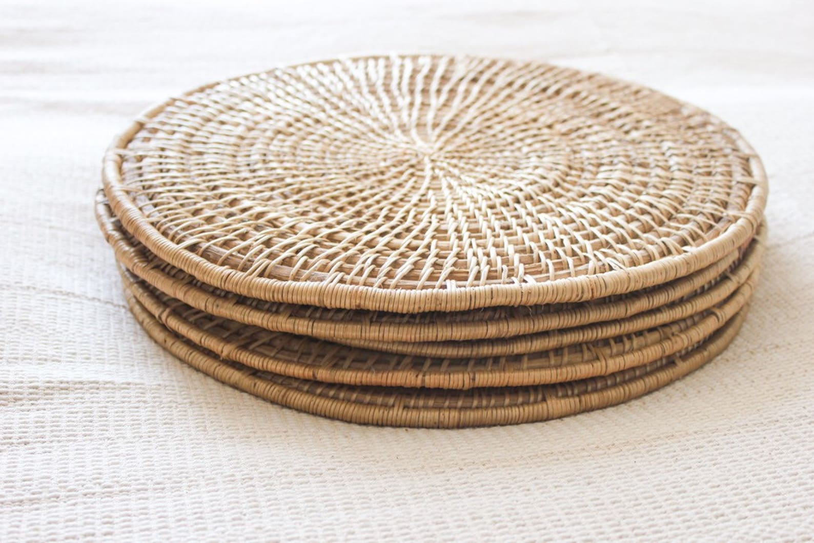 Set of Round Woven Boho Placemats Natural Placemats Table - Etsy