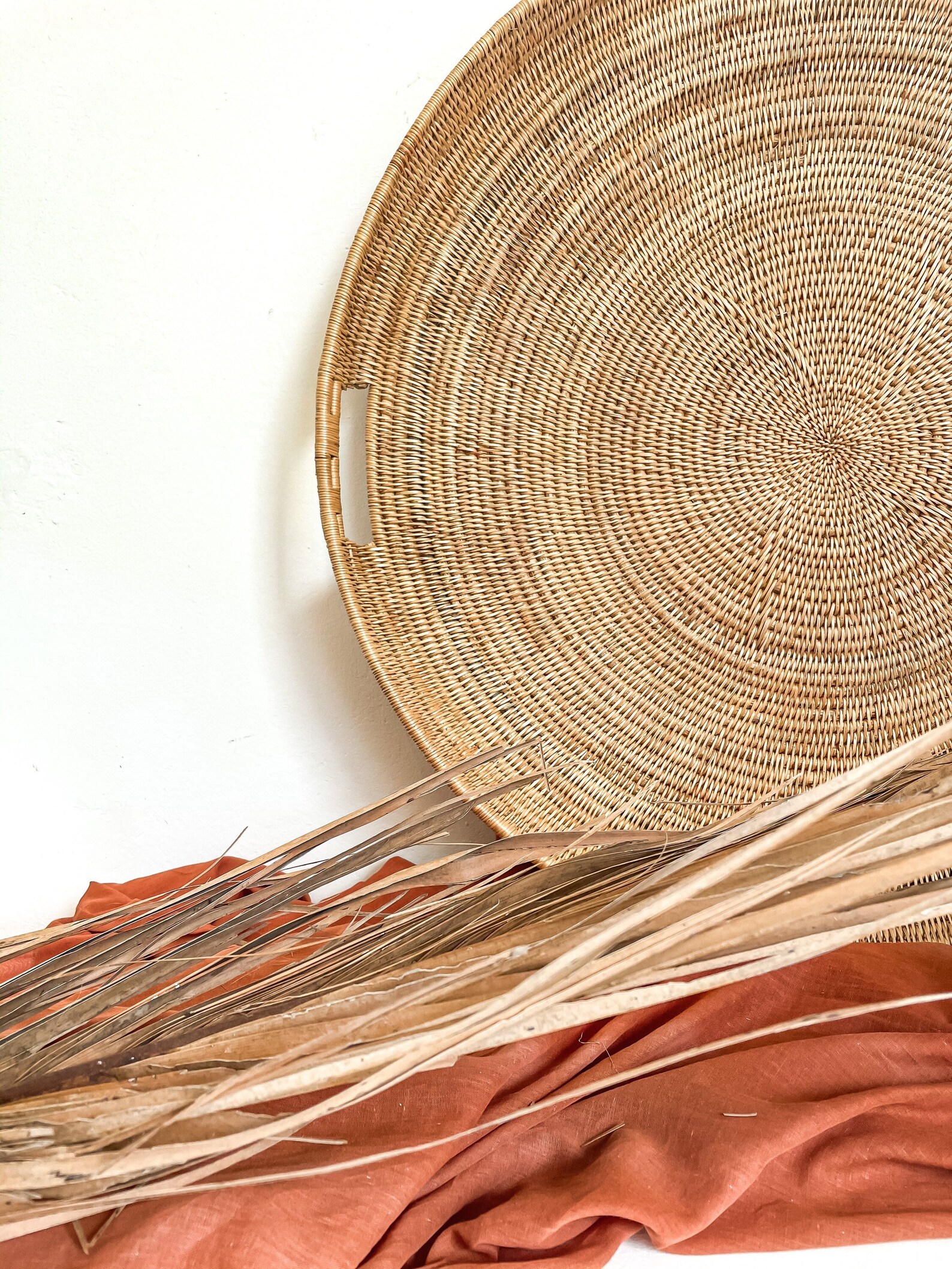 Large Round Woven Wall Basket Tray Outdoor Dining Table Large - Etsy