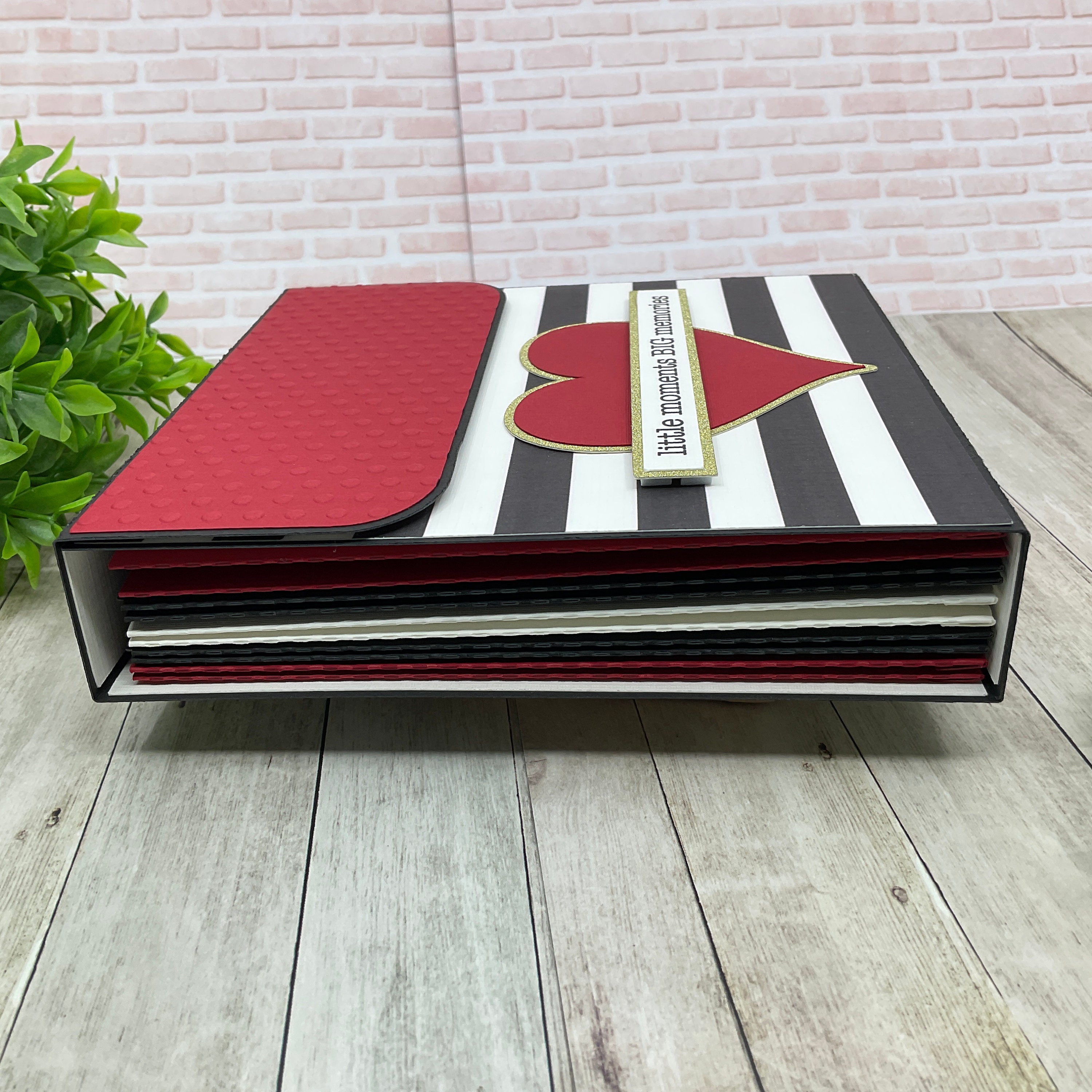 Pocket Mini Album !digital Cutting File for Cricut Machines and ...