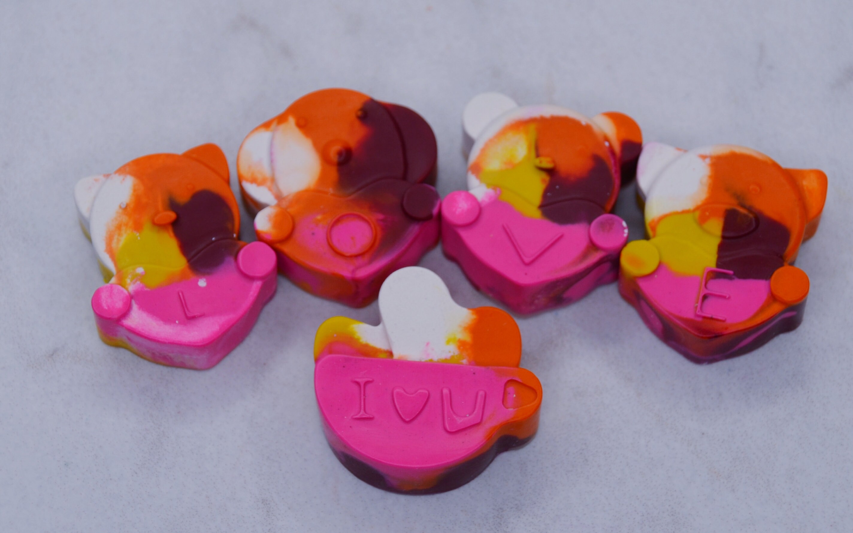 LOVE Crayons Heart Crayons I love you Birthday Gift - Etsy.de