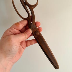 Vintage Large Metal Rusted Scissors Farmhouse Decor - Etsy