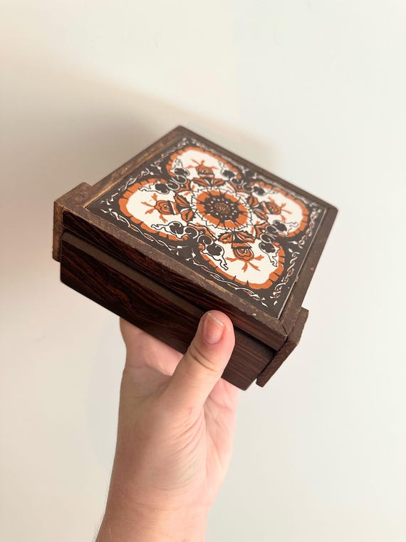 Vintage 1970s tile and wood hinged jewelry box - Gem
