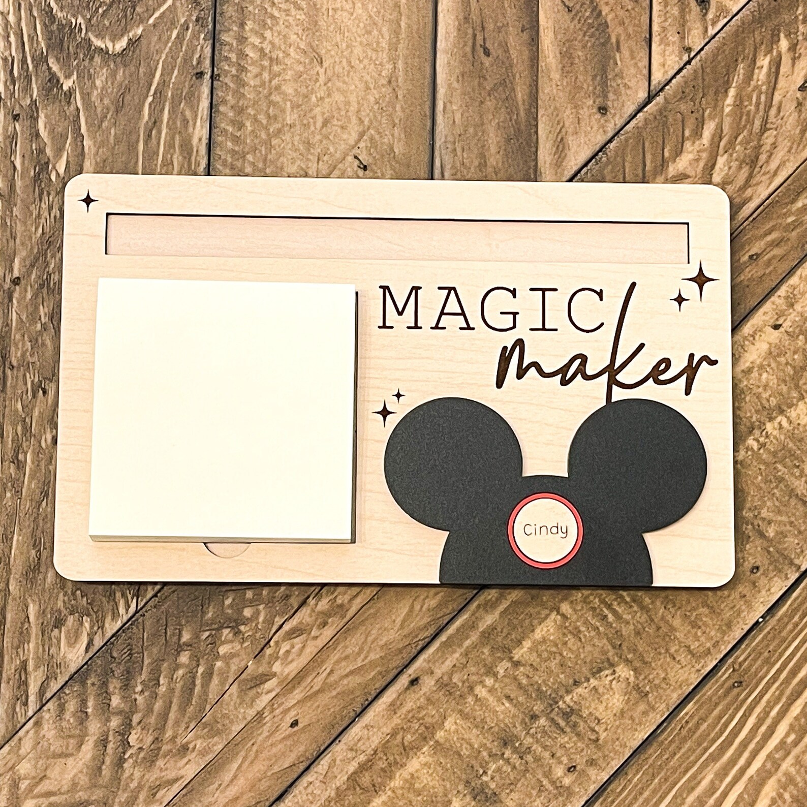 Magic Maker Disney Inspired Sticky Note & Pen Holder // Disney Teacher ...