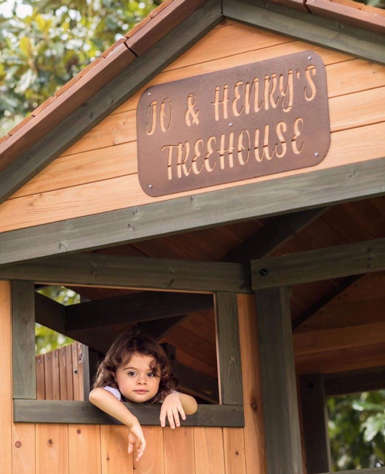 Treehouse Wooden Arrow Sign