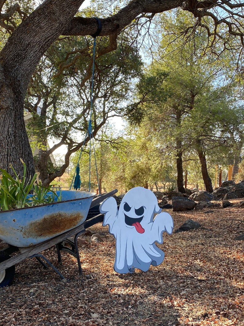 Wood Ghost Cut Out / Outdoor Halloween Decor / Yard Art - Etsy
