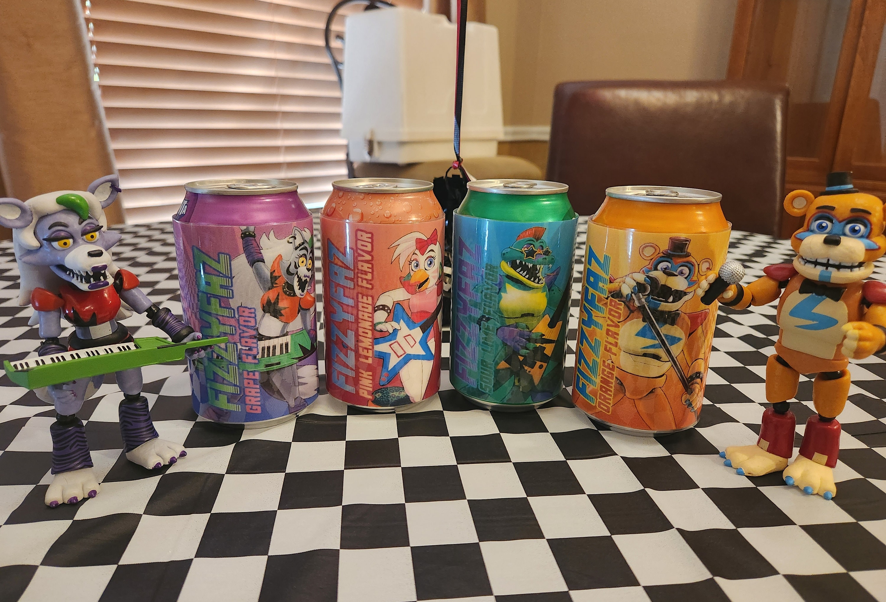 Five Nights at Freddy's: Security Breach Fizzyfaz Soda Cans / Labels ...