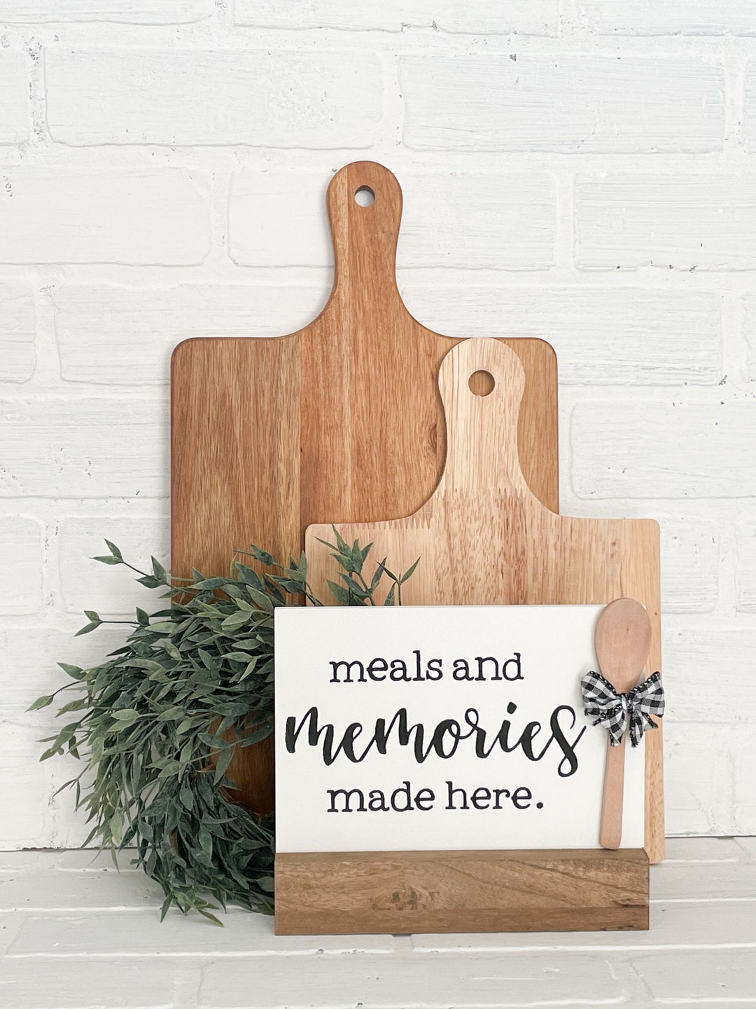 Meals and Memories Made Here Sign, Mother's Day Gift, Mother's Day Sign ...