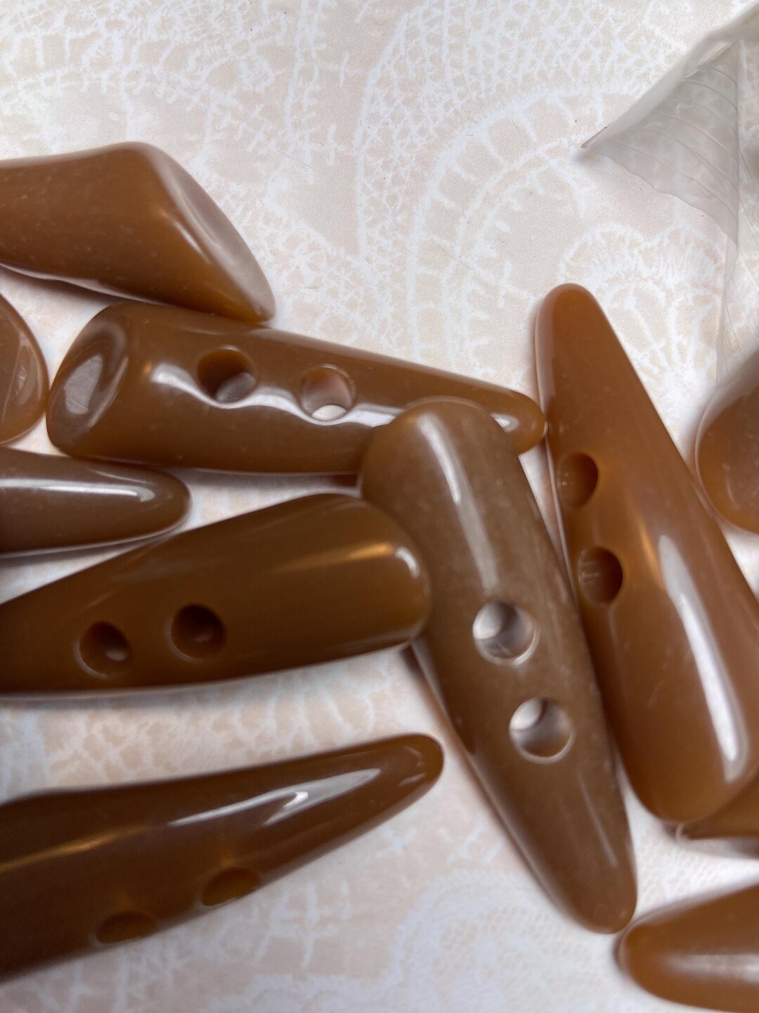 6 Vintage Plastic Toggle Buttons in Excellent Vintage Condition, #448 ...