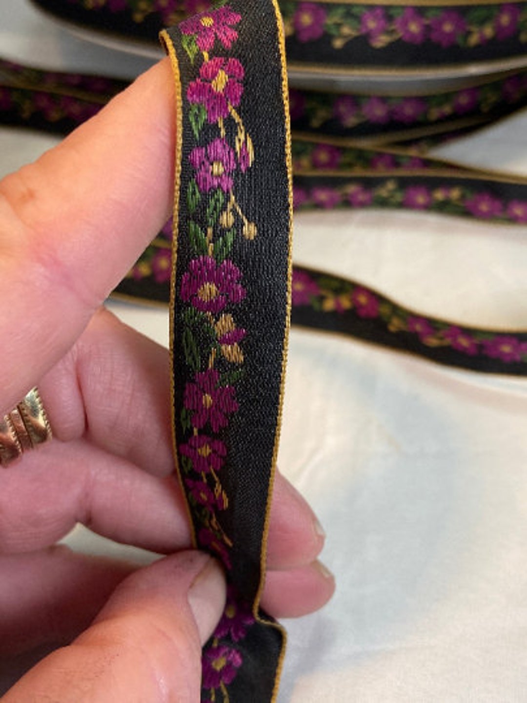 Flower Garden Offset Floral With Gold Edge Fabric Trim, 5/8 Inch Wide ...