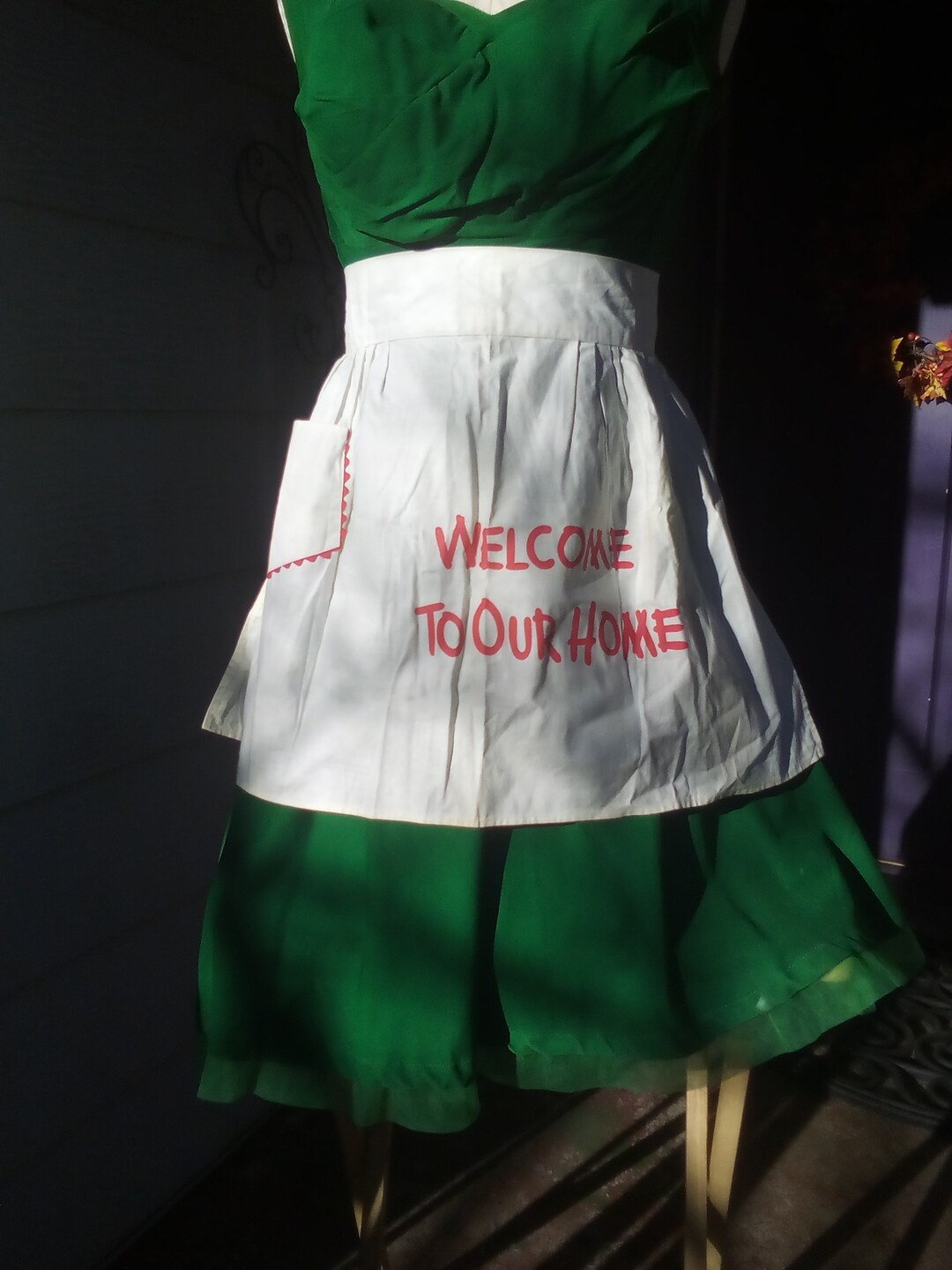 ADORABLE 1950s HALF APRON - White Cotton Apron - Red Ric Rac ...