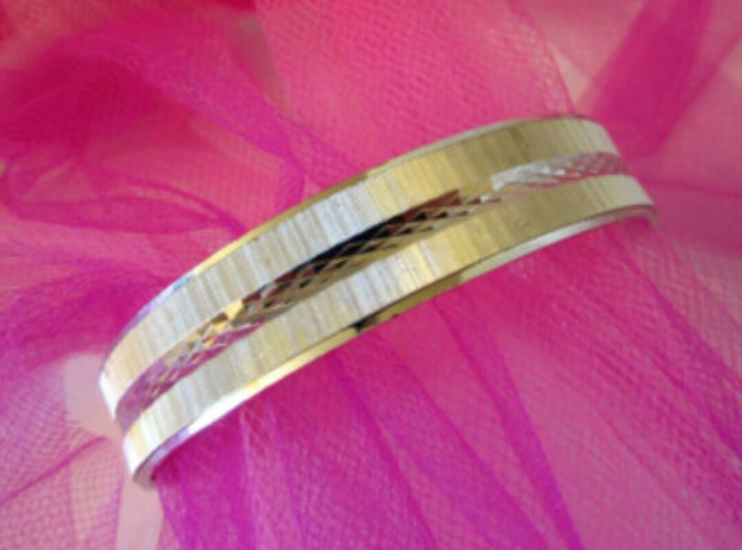 1960's MODERNIST TRIFARI BANGLE -gleaming Textured Brushed Silvertone ...