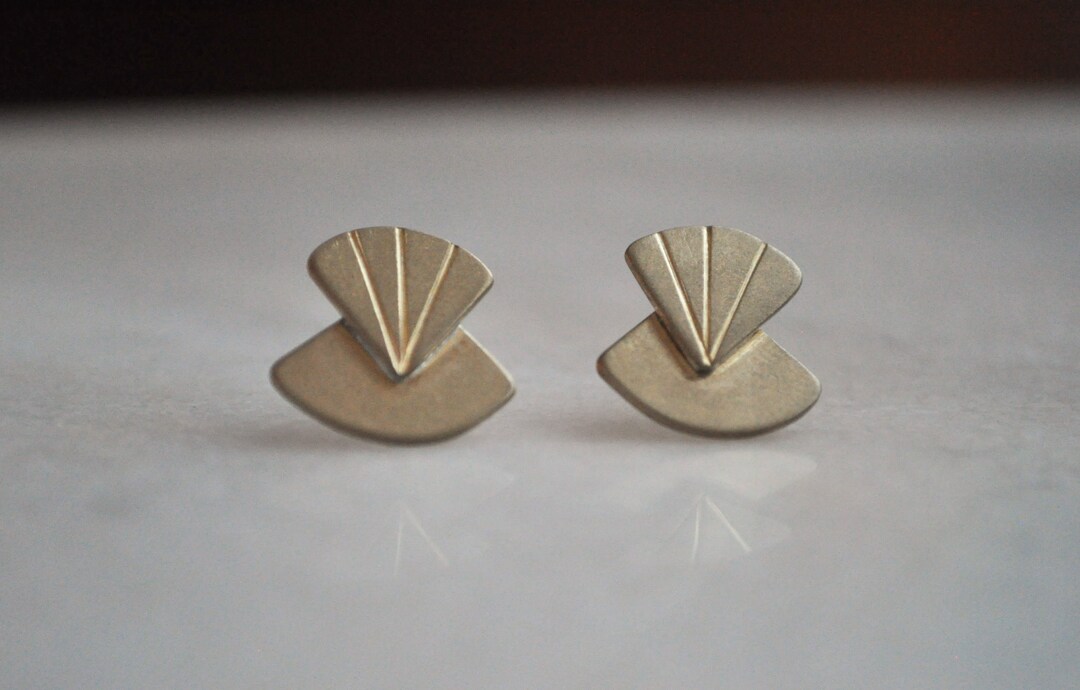 Deco Fan Stud - Etsy