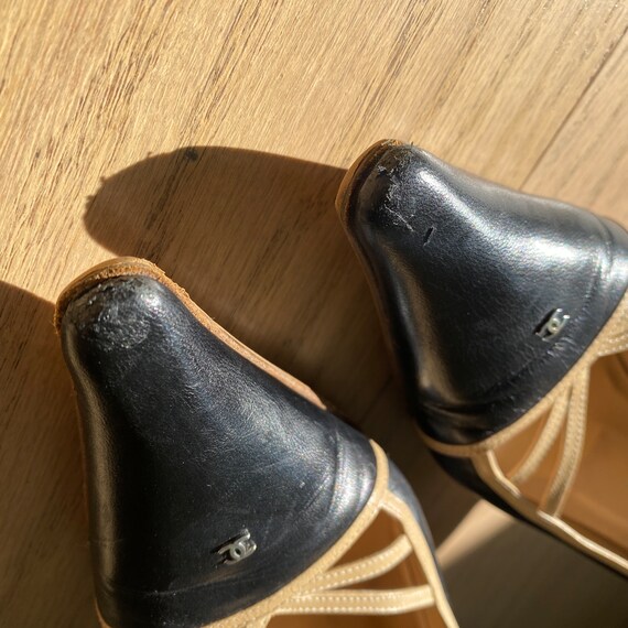 Chanel Black Leather Pointed Toe Pumps - Gem