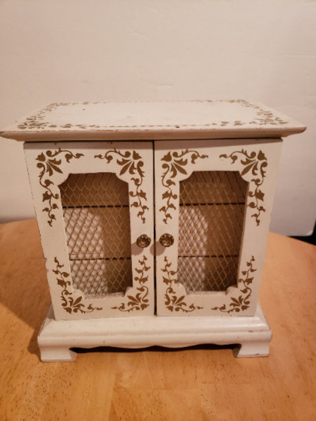 Vintage White Cabinet Music/jewelry Box - Etsy