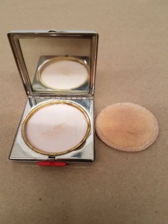 Vintage Makeup Compacts