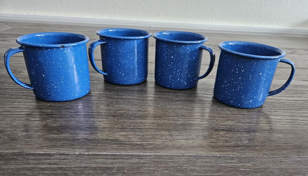 Set of 4 Vintage Enamelware Cups - Etsy