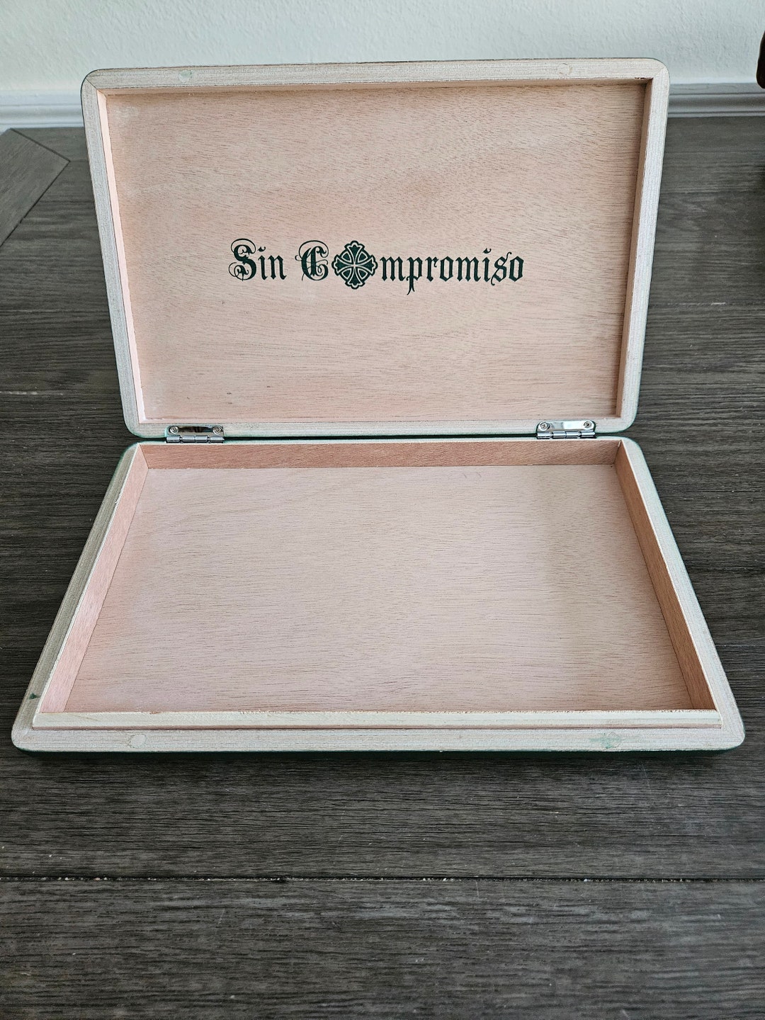 Vintage Sin Compromiso Cigar Box - Etsy