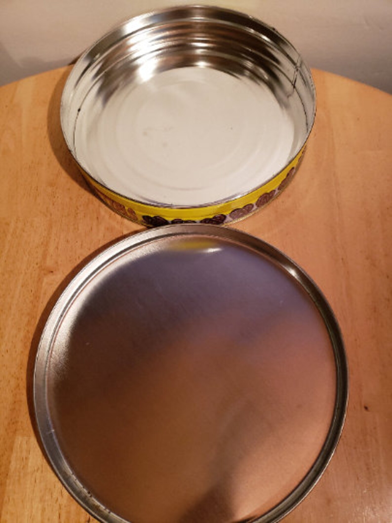 Vintage Hershey's Pretzel Tin - Etsy