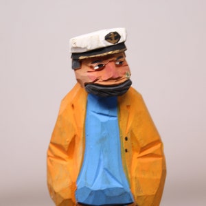 Vintage Tall Hand Carved Fisherman / Sea Captain / Maritime Man ...