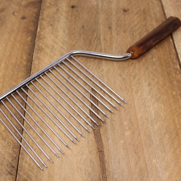 Bakelite Cake Cutter - Etsy