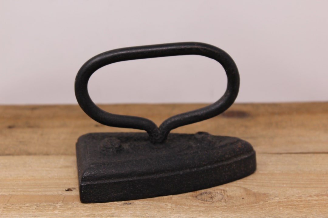 Antique Primitive Cast Iron - Sad Iron - Etsy
