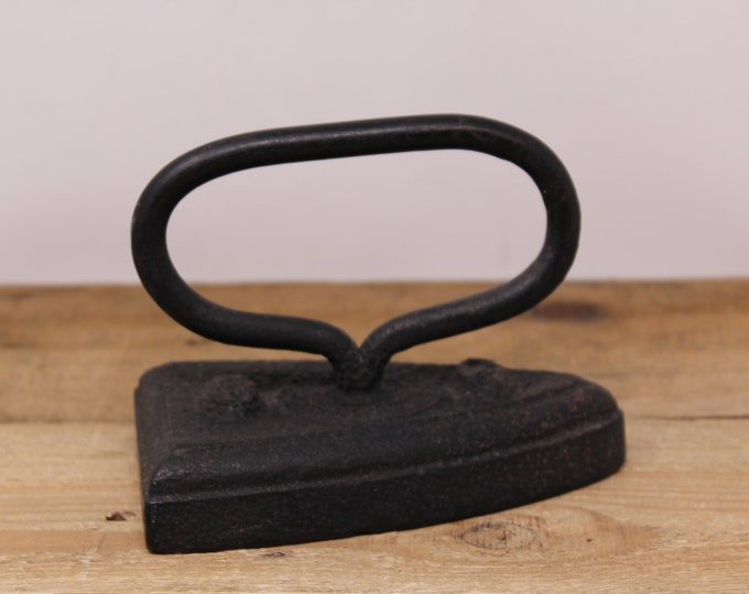 Antique Primitive Cast Iron - Sad Iron - Etsy