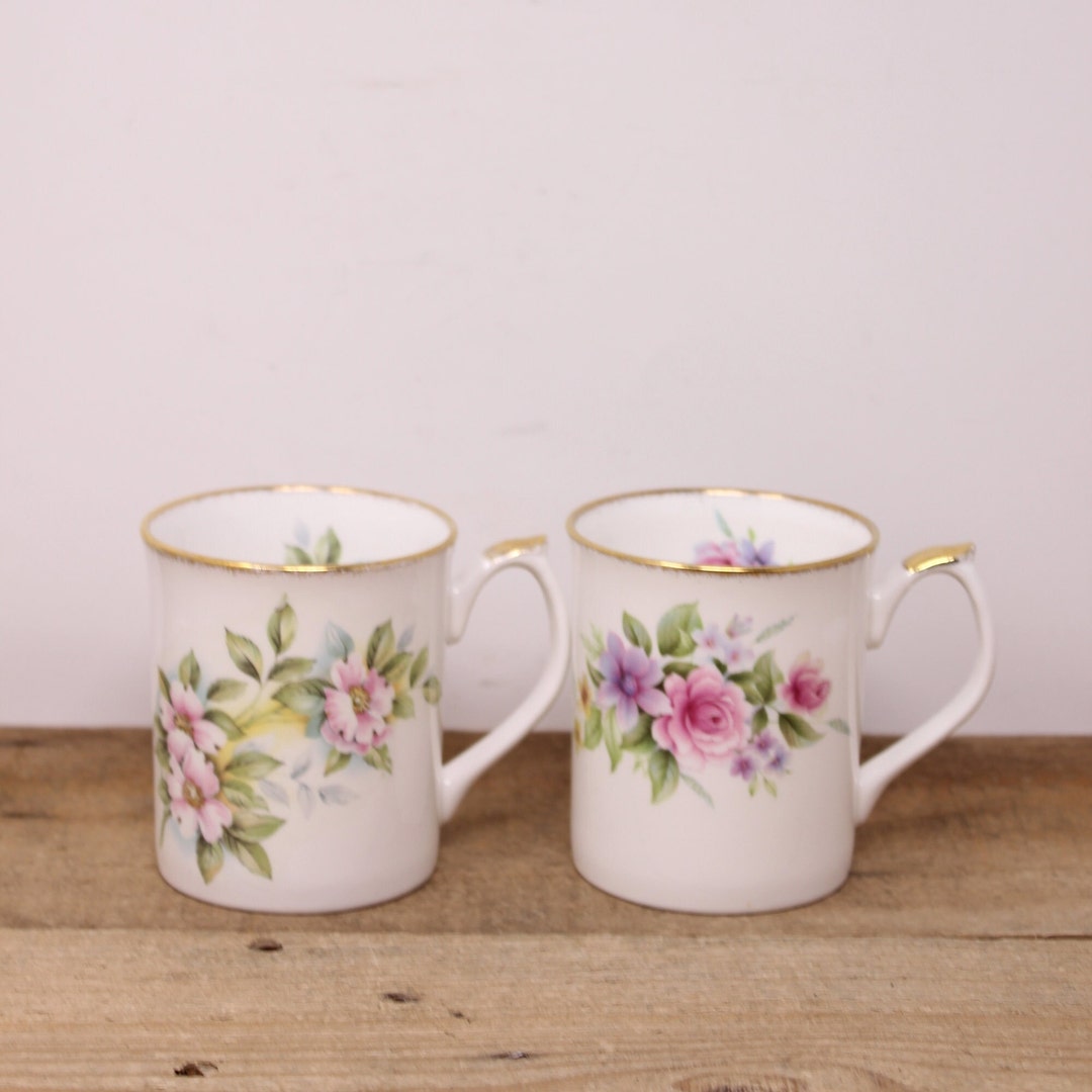 2 Vintage Elizabethan - Caroline - Fine Bone China Tea Cup / Coffee Mug ...