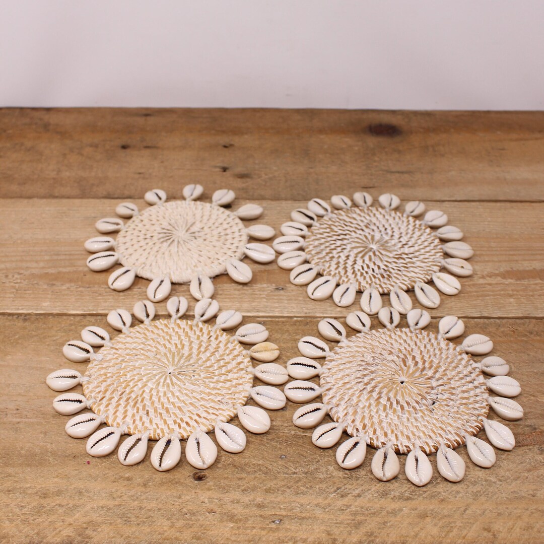 4 Vintage Round Rattan & Seashell Trivets - Etsy