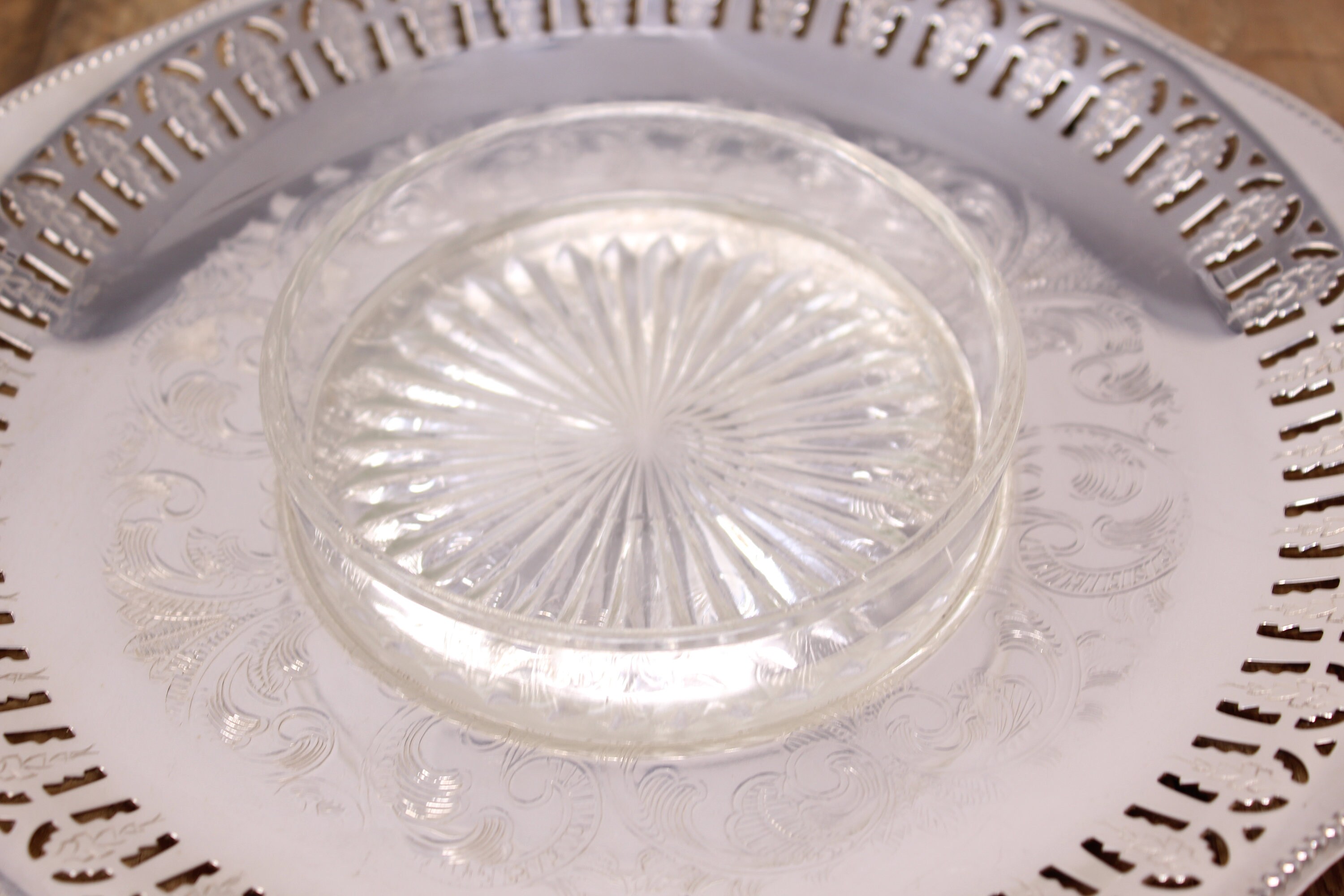 Viking Plate - Handled Serving Plate With Glass Bowl - Etsy Canada