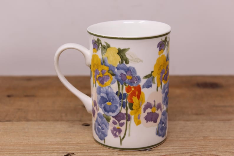 Vintage Elizabeth Berry - Pansies - House of Alorah - English Country ...