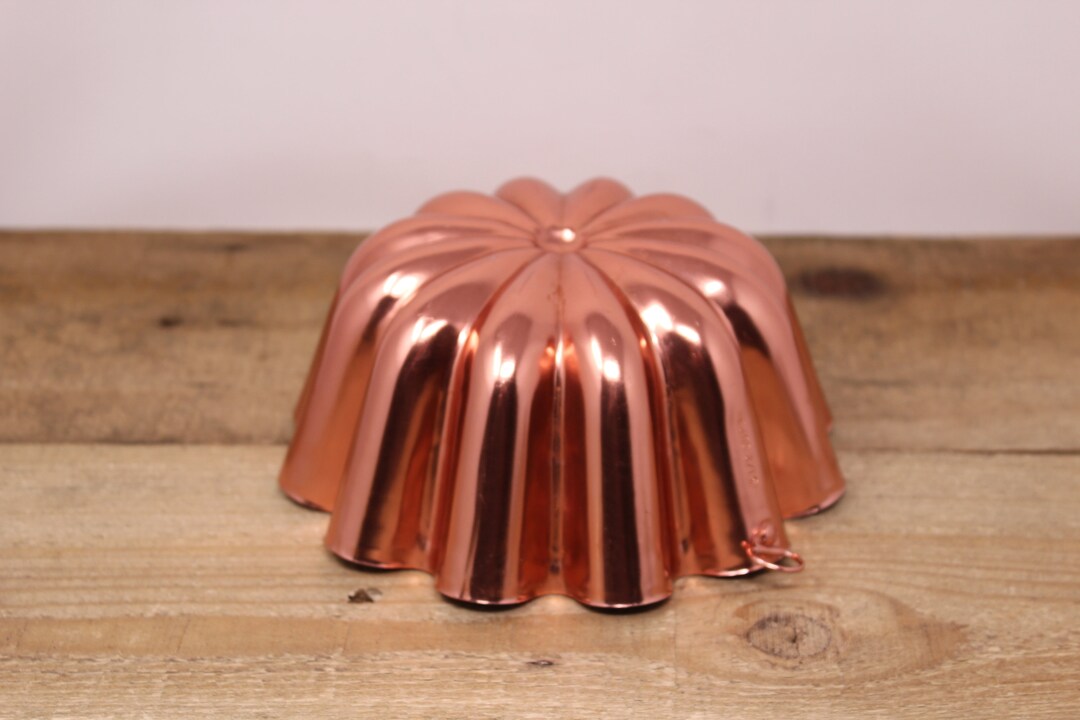 Vintage Aluminum Fluted Mussel Jelly / Jello Mould for Aspic Jello 3 1/ ...