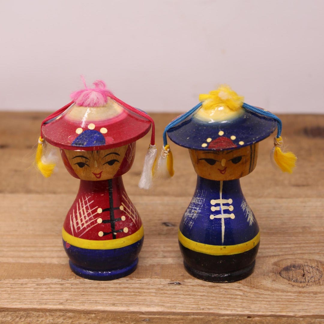 2 Vintage Japanese Kokeshi Bobblehead Dolls - Etsy