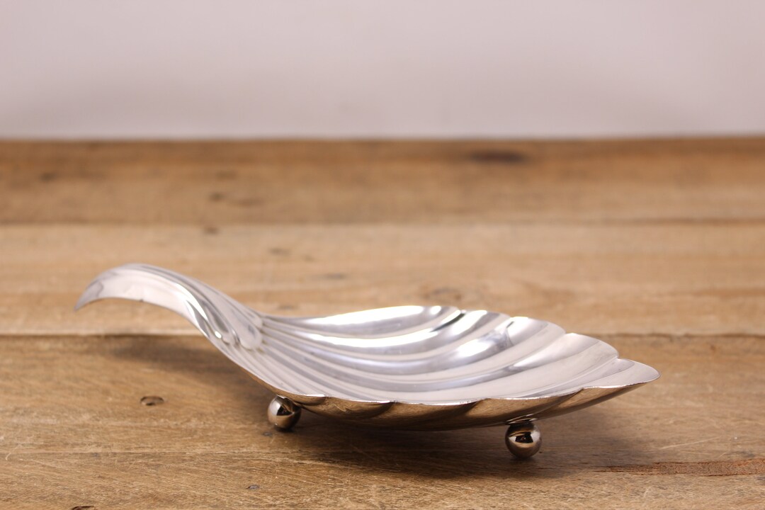 Vintage H. of S. Silver Plate Footed Shell Shaped Spoon Rest / Candy ...