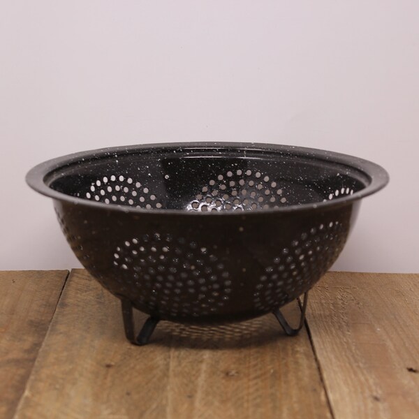 Vintage Colander - Etsy