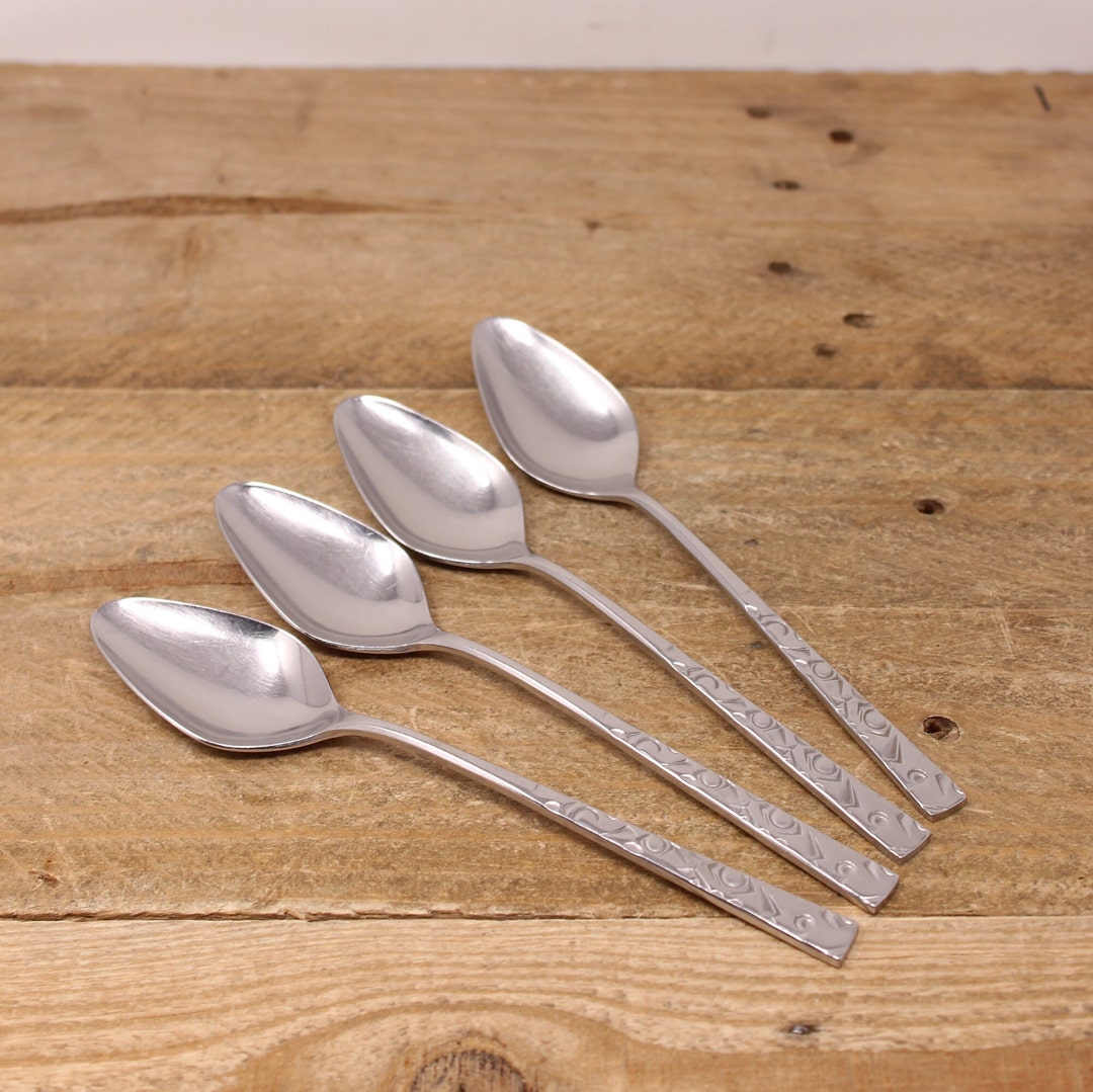 4 Vintage navaho Place / Oval Soup Spoon 1847 Rogers Bros ...