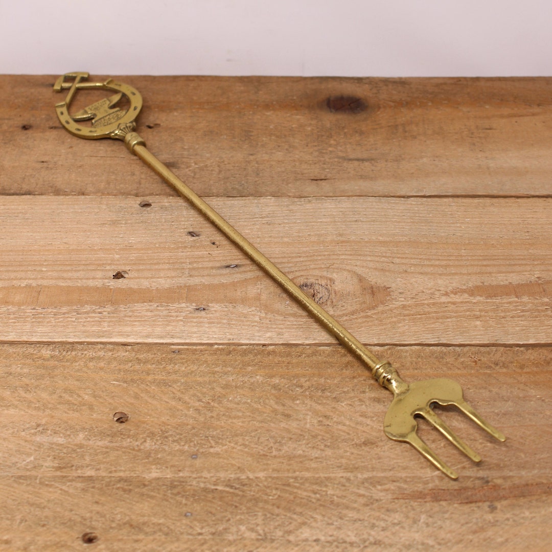 Vintage Anvil / Horseshoe / Hammer Design - Gretna Green - Ornate Brass ...
