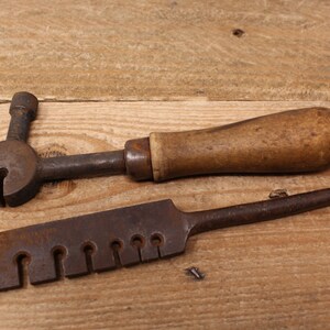 Antique Theile & Quack Saw Wrest – Saw Setting and Swaging Hammer - Etsy