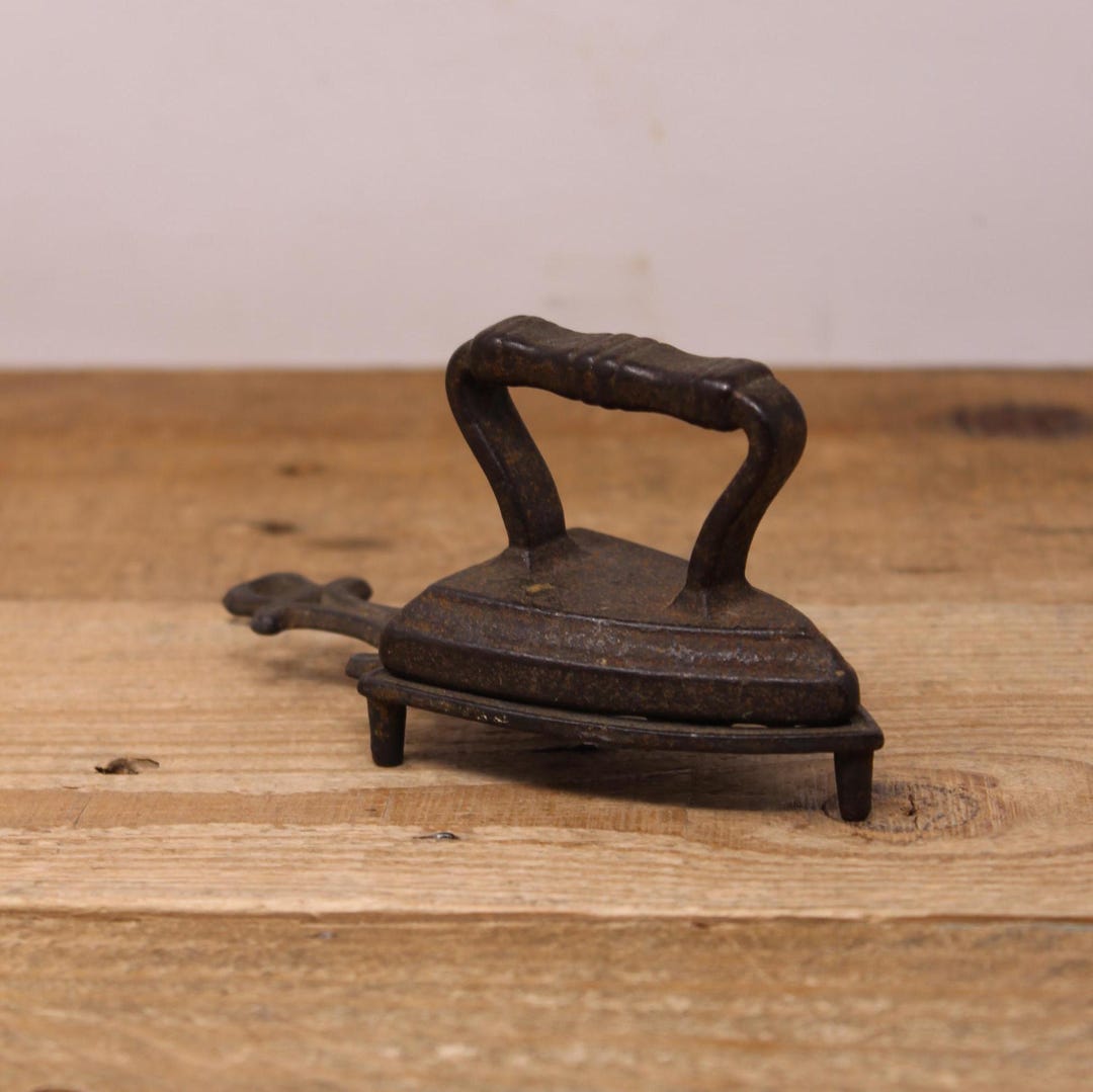 Vintage Miniature Cast Iron Clothes Iron With Trivet / Miniature Toy ...