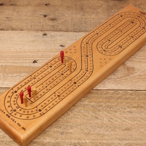 Vintage Lowe Wooden Cribbage Score Board With 6 Wooden Score Pegs - Etsy