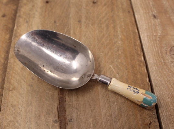 Vintage A&J Aluminum 1/4 Level Scoop with Wood Handle Serving Utensils ...