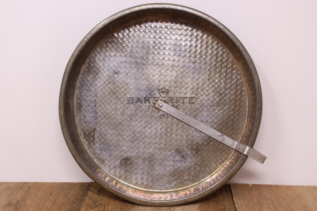 Vintage Bake Rite 109 - Round Slider Tin - Etsy