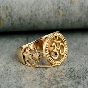 Om Ring, Yoga Ring, Gift for Her, Meditation Ring, Dainty Ring ...