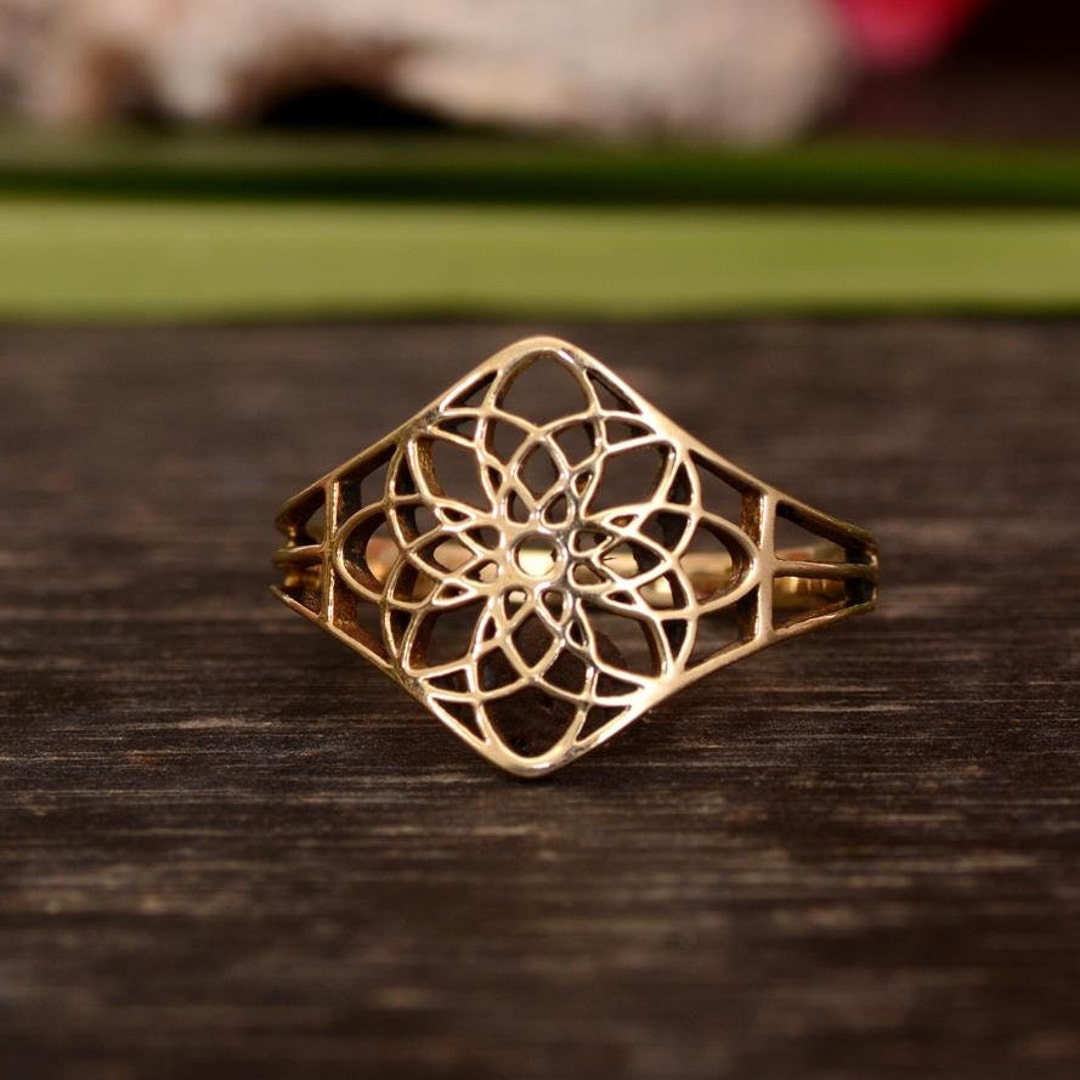 14K Gold Floral Filigree Ring: Handmade Vintage Style Jewelry - Etsy