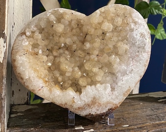 Large Heart Display Stand - Etsy